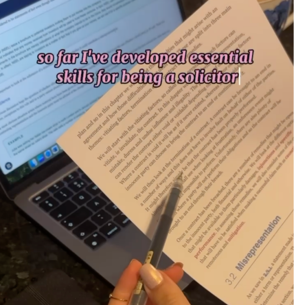 Graduate Solicitor Apprenticeship - Datalaw